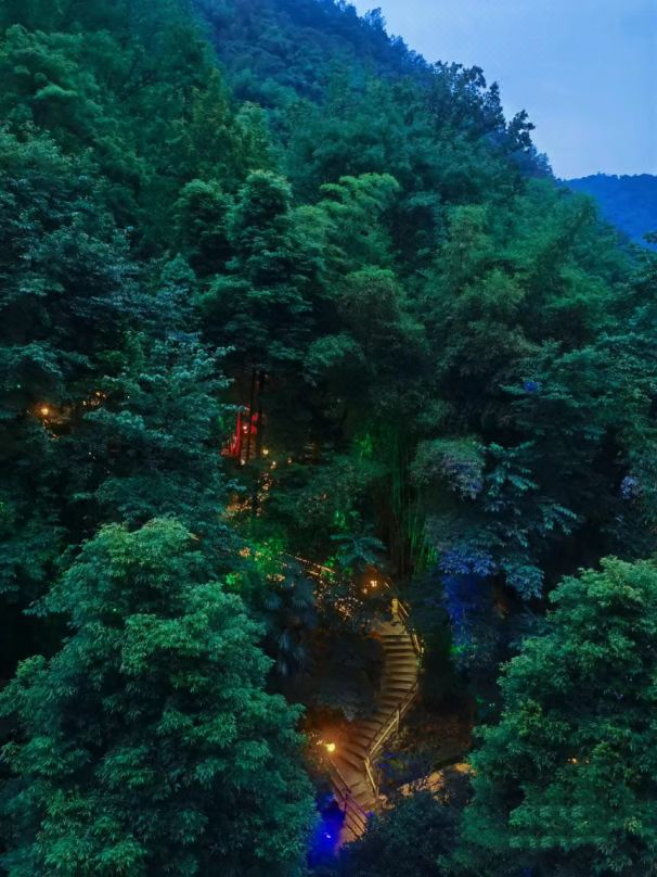 Chengdu First Village Forest Hot Spring Resort Huashuiwan - CT-BY
